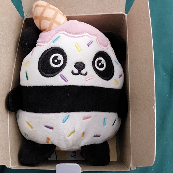 Bonkers | Toys | Moriah Elizabeth Series 2 Mini Mystery Desert Plush 6 ...